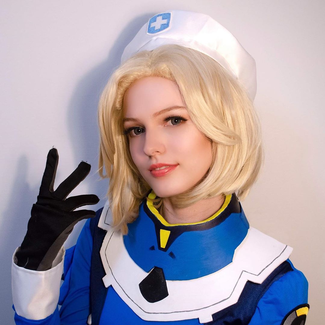 Aussie Twitch streamer spent 3 months on her Mercy cosplay and it rocks