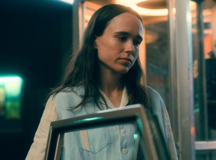 Does Elliot Page have chest and ab implants? | POPTOPIC