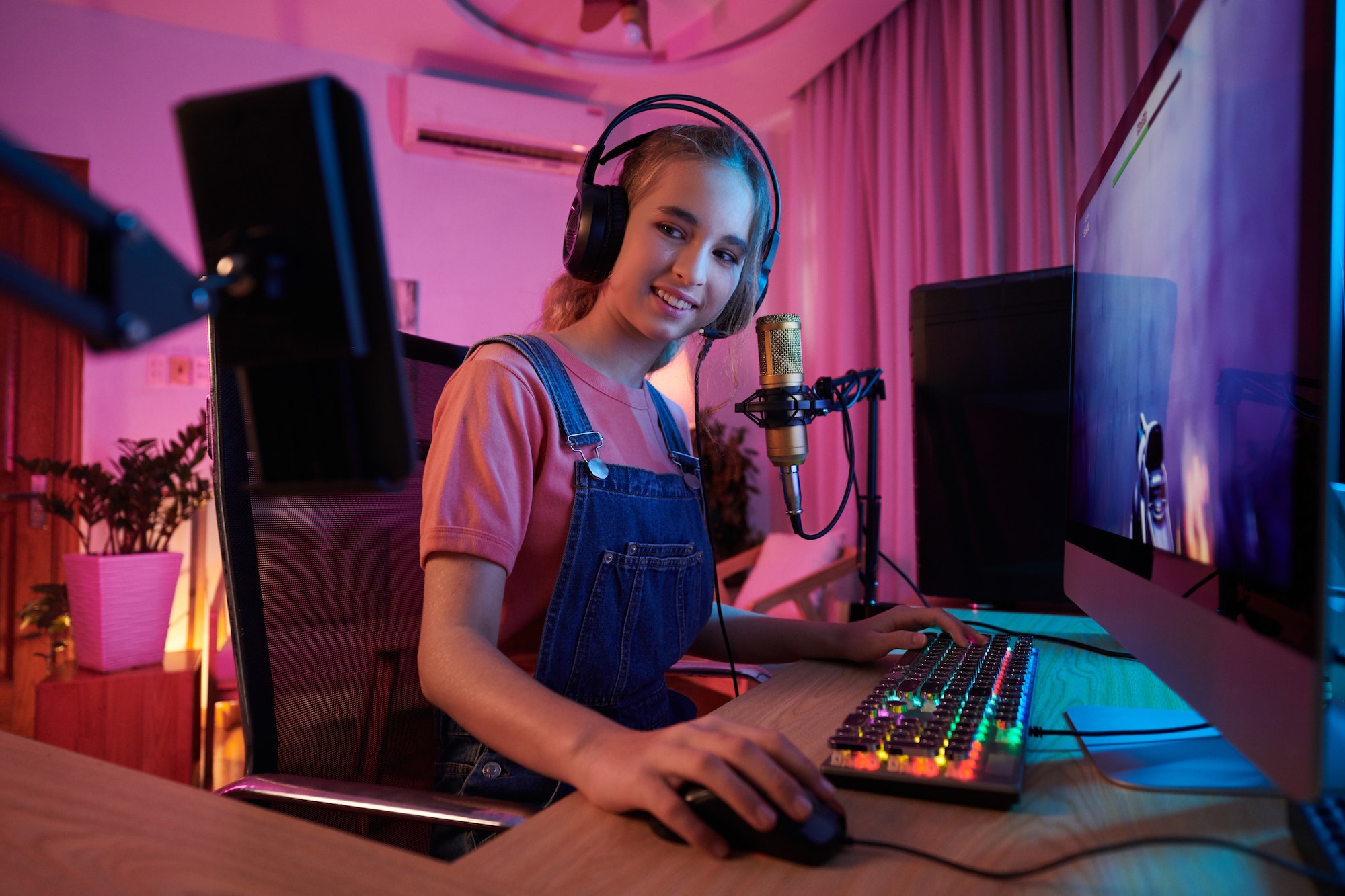 The immediate lifestyle change once you become a streamer - What to ...