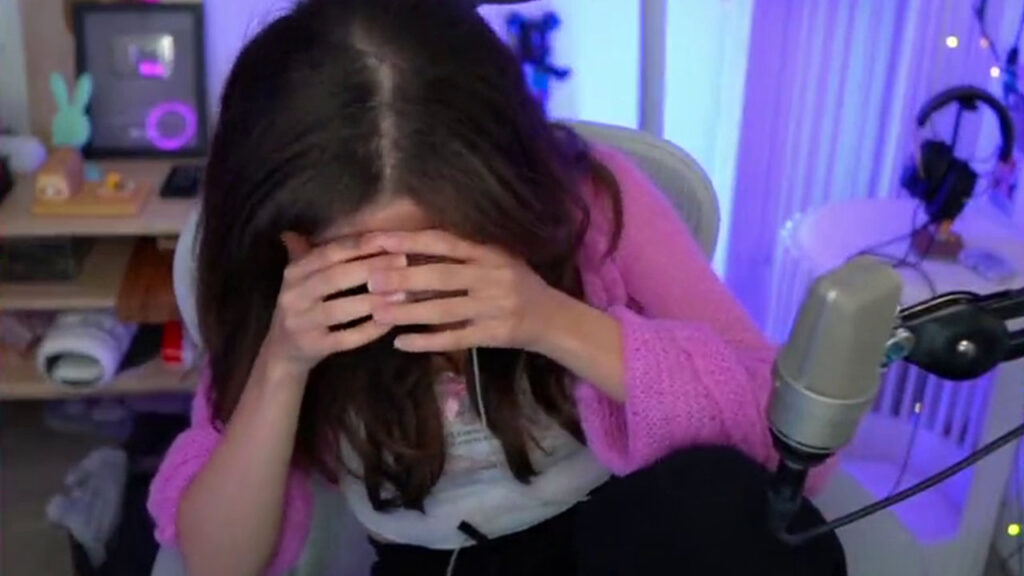 Pokimane Pokimane » Pro Gear Setups