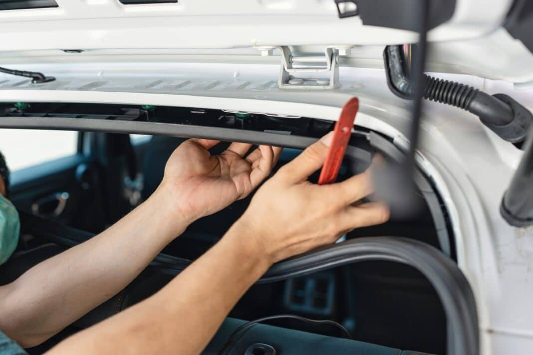 Dash Cam Installation Guide: An All-Inclusive Guide with the Basics for Newcomers | POPTOPIC