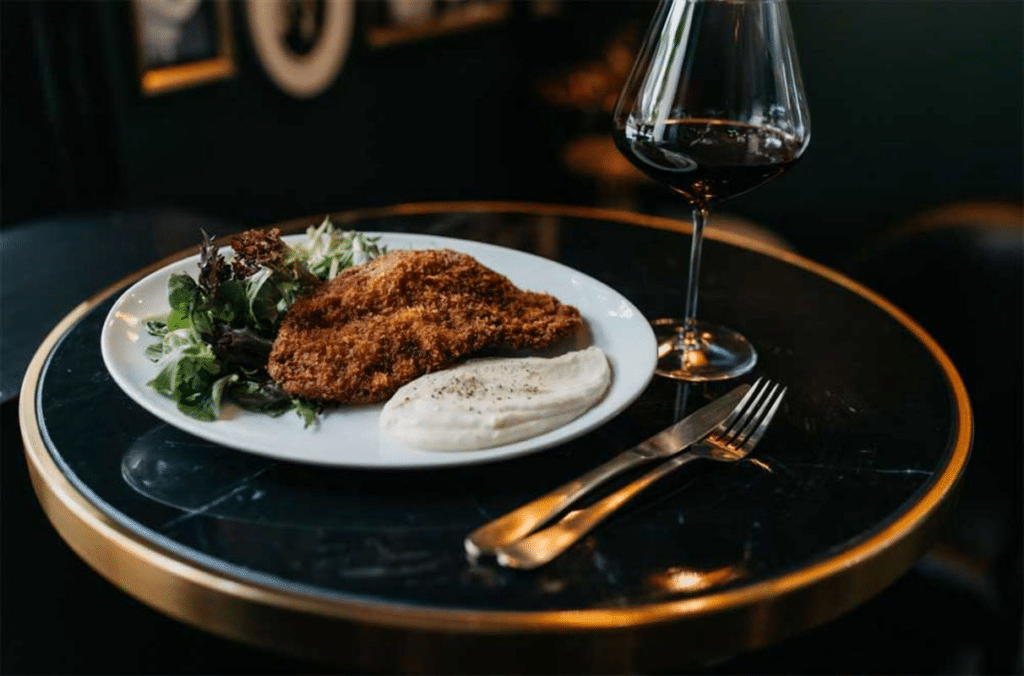 Toscano Bar: A Taste of Italy in the Heart of the City | POPTOPIC